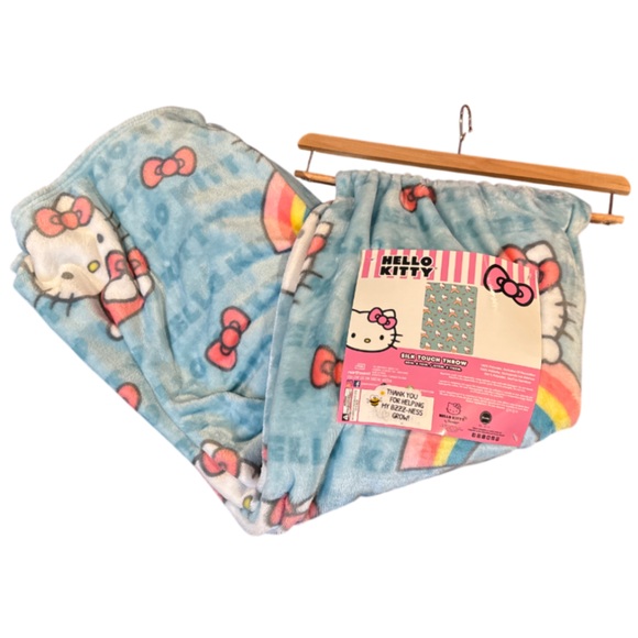 Hello Kitty | Bedding | Net Hello Kitty Blue 5x70 Plush Blanket | Poshmark
